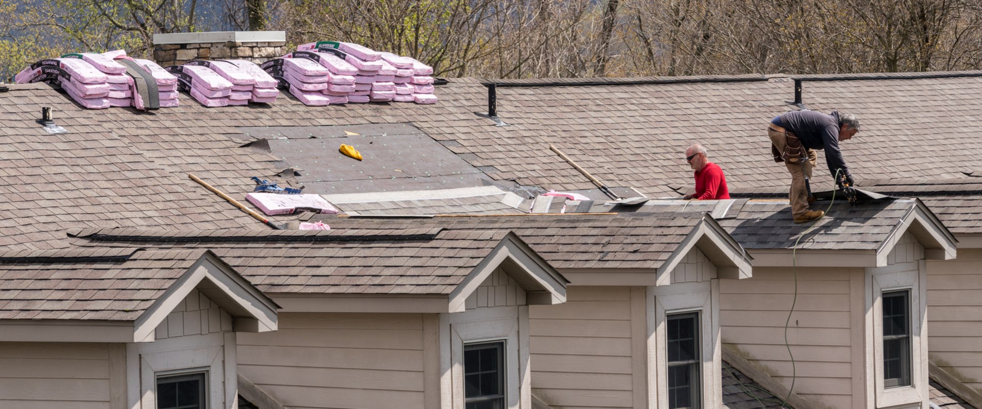 The Benefits Of Working With Local Roofing Contractors In the Chicagoland Area For Your Roof ...